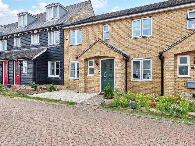 2 bedroom terraced house for sale