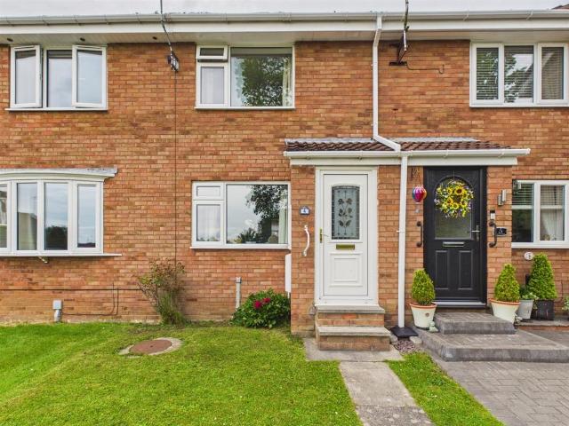 2 bedroom terraced house for sale