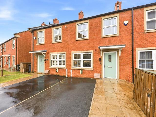 2 bedroom terraced house for sale