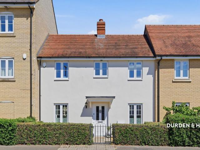 2 bedroom terraced house for sale