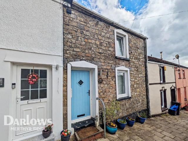2 bedroom terraced house for sale