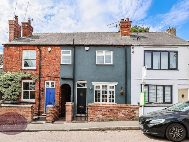 2 bedroom terraced house for sale
