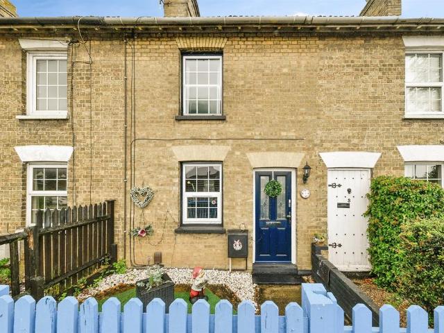 2 bedroom terraced house for sale