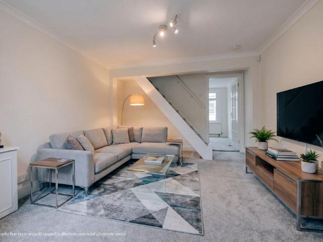 2 bedroom terraced house for sale