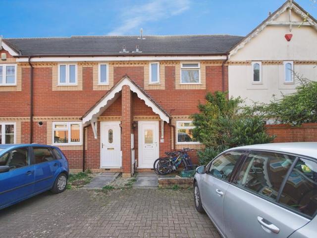 2 bedroom terraced house for sale