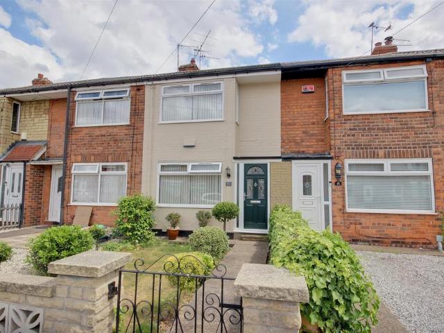 2 bedroom terraced house for sale