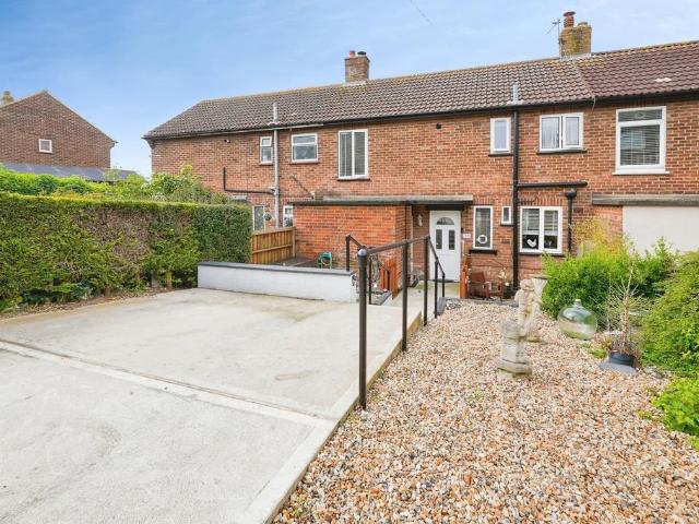 2 bedroom terraced house for sale