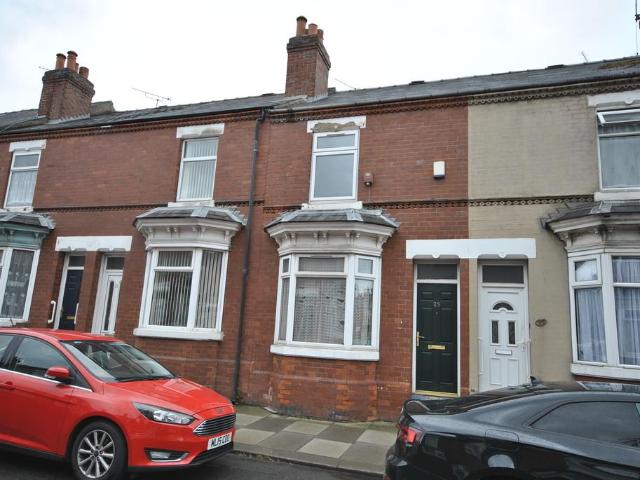 2 bedroom terraced house for sale