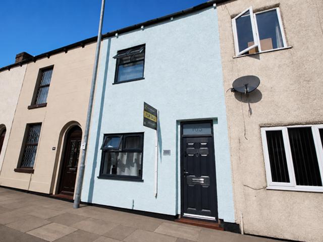 2 bedroom terraced house for sale