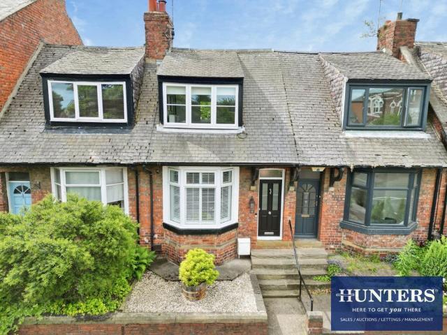2 bedroom terraced house for sale