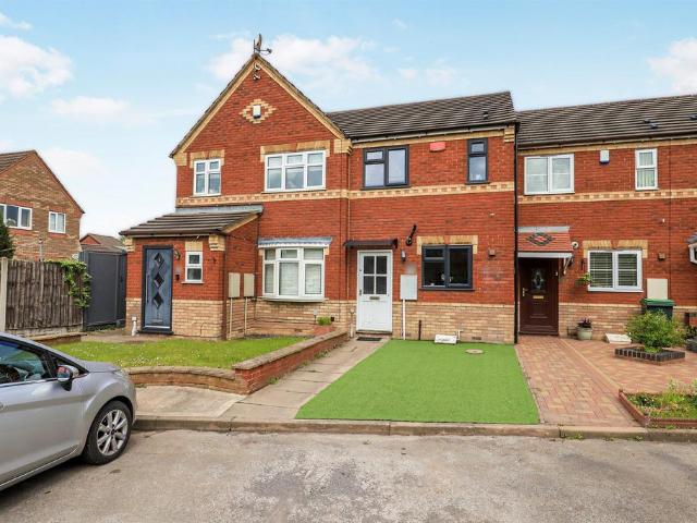 2 bedroom terraced house for sale