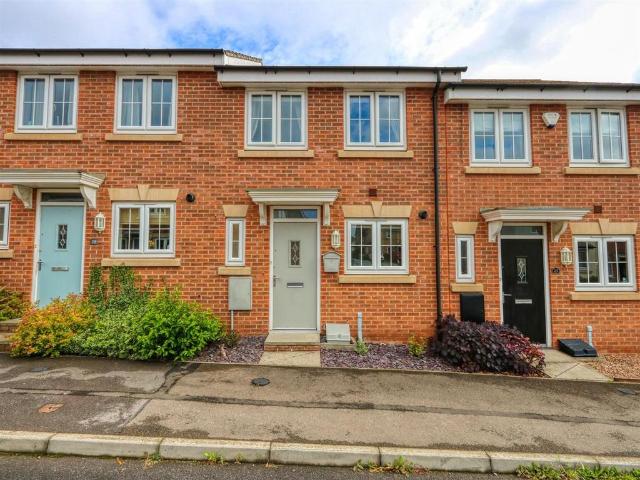 2 bedroom terraced house for sale