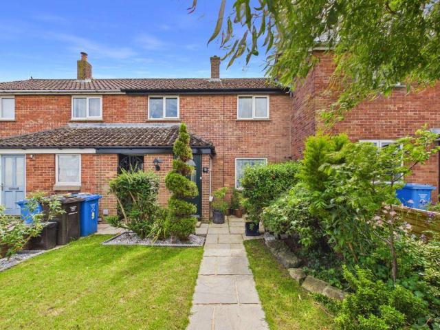 2 bedroom terraced house for sale