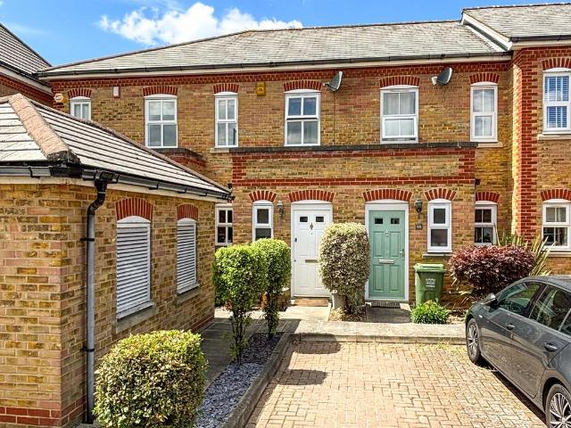 2 bedroom terraced house for sale