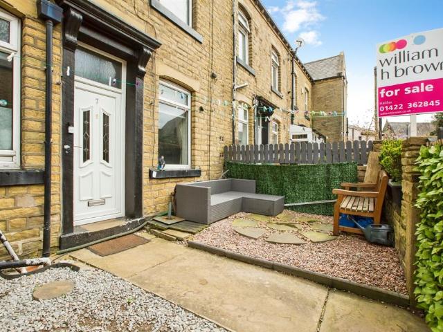 2 bedroom terraced house for sale