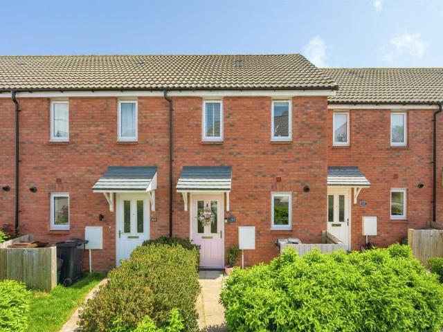 2 bedroom terraced house for sale