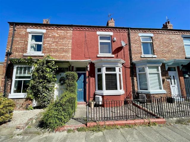 2 bedroom terraced house for sale