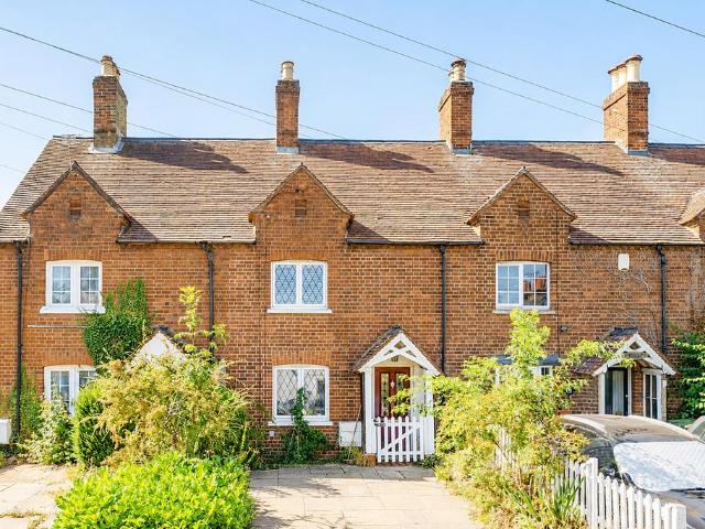 2 bedroom terraced house for sale