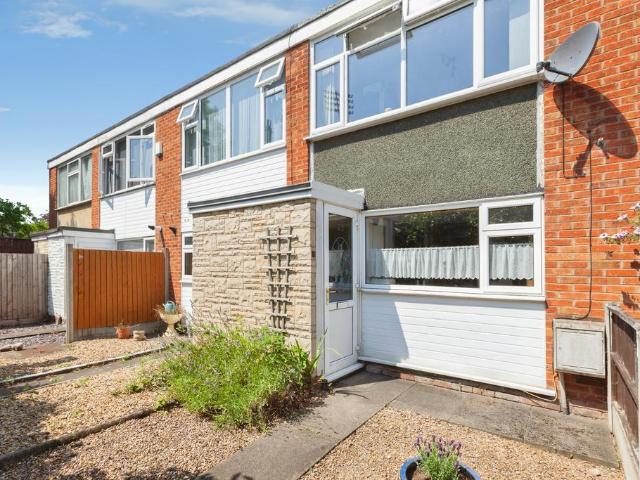 2 bedroom terraced house for sale