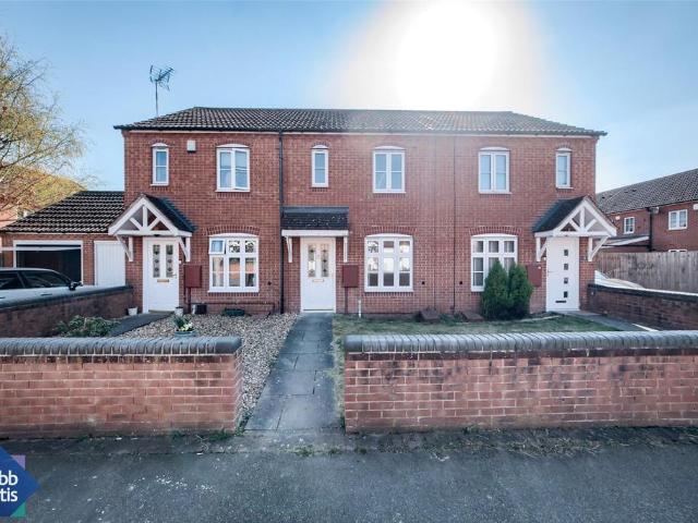2 bedroom terraced house for sale