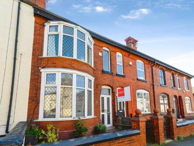 2 bedroom terraced house for sale