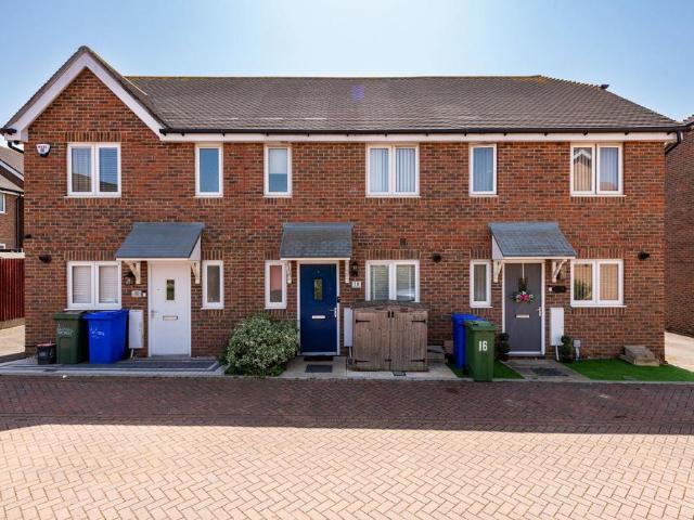 2 bedroom terraced house for sale