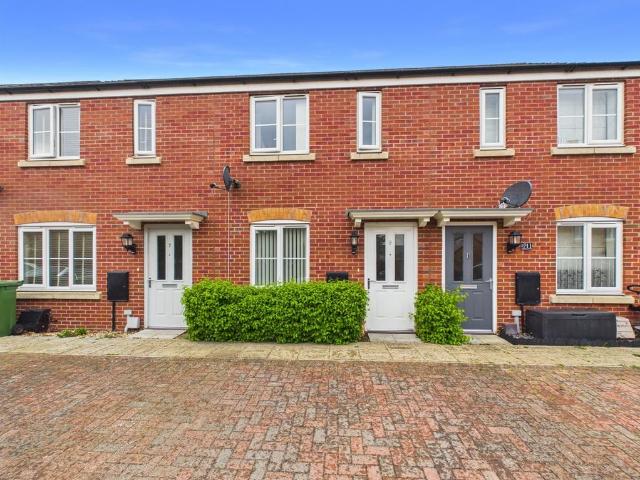 2 bedroom terraced house for sale