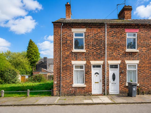 2 bedroom terraced house for sale