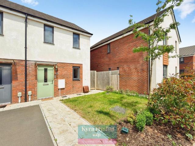 2 bedroom terraced house for sale