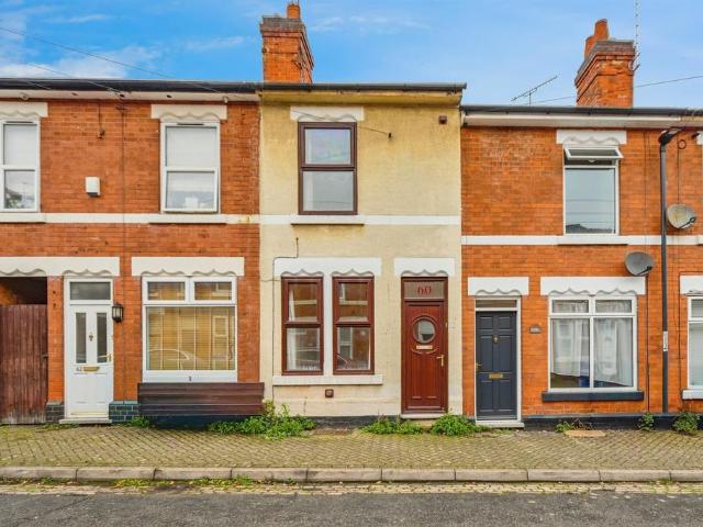 2 bedroom terraced house for sale