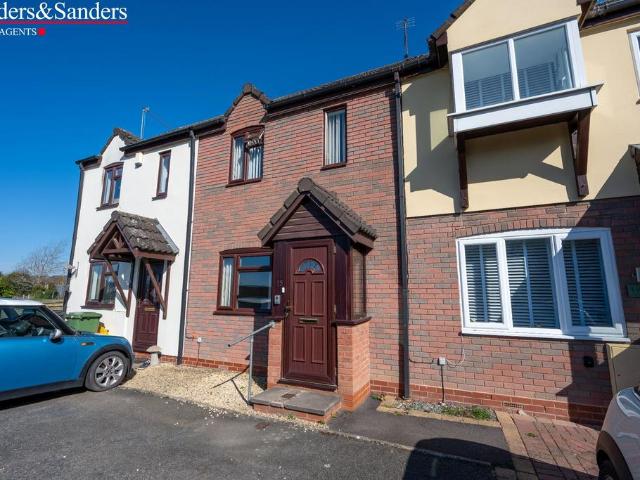 2 bedroom terraced house for sale