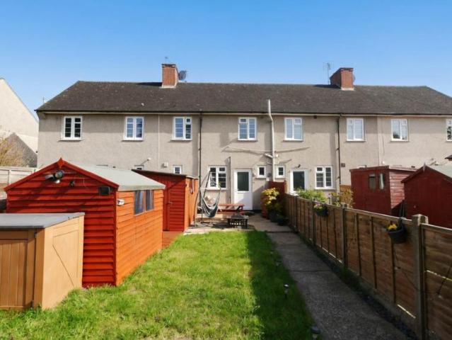2 bedroom terraced house for sale