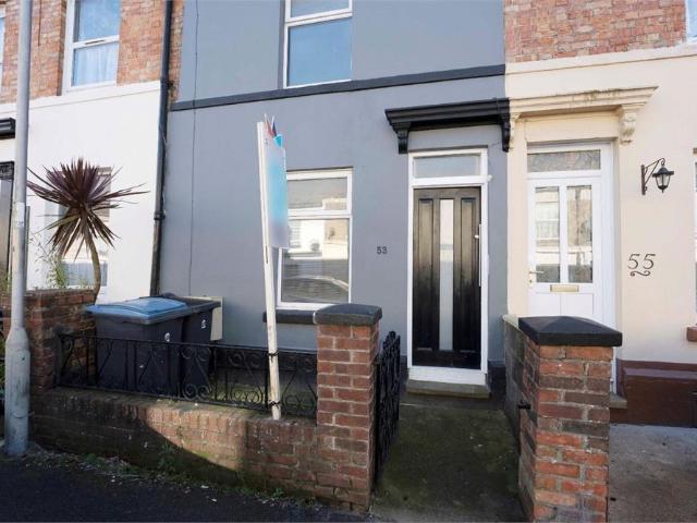 2 bedroom terraced house for sale