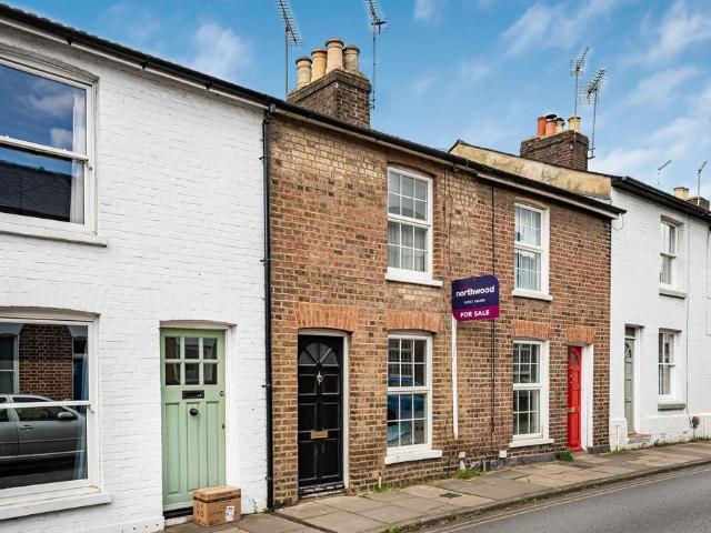 2 bedroom terraced house for sale