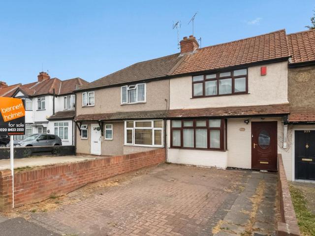 2 bedroom terraced house for sale