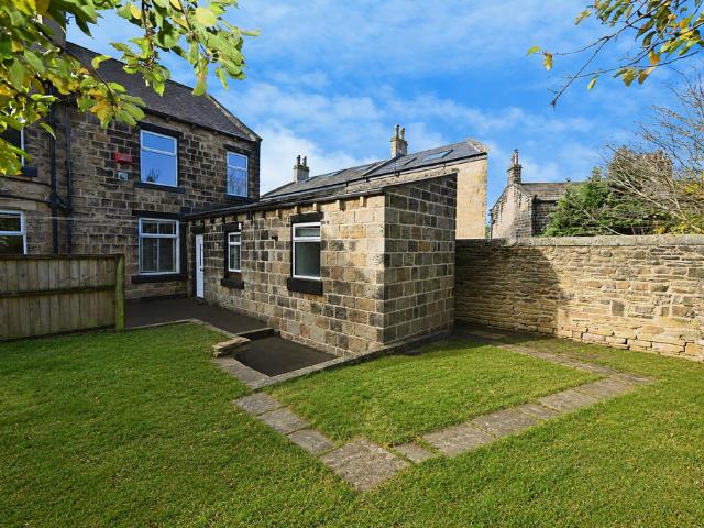 2 bedroom terraced house for sale
