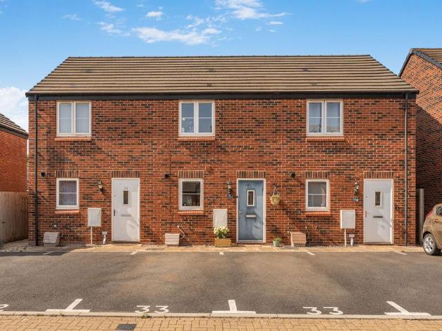 2 bedroom terraced house for sale