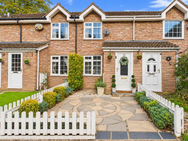 2 bedroom terraced house for sale