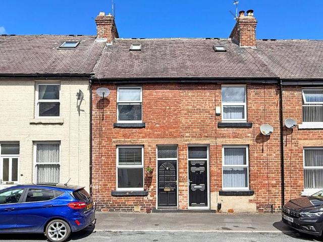 2 bedroom terraced house for sale