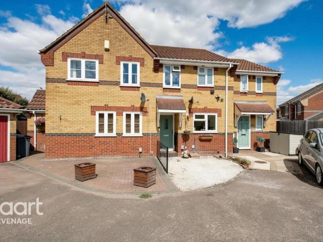2 bedroom terraced house for sale