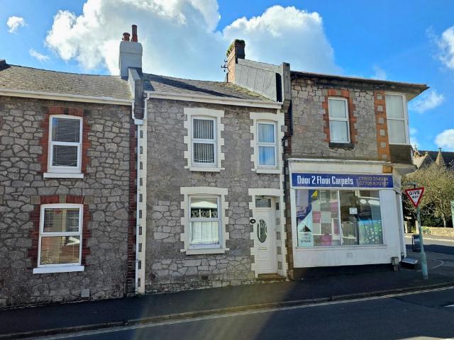 2 bedroom terraced house for sale