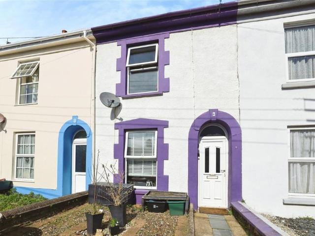 2 bedroom terraced house for sale