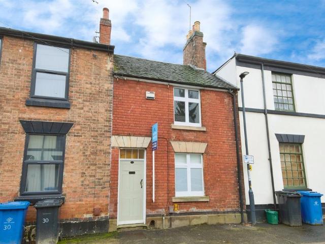 2 bedroom terraced house for sale
