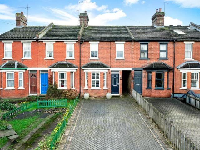 2 bedroom terraced house for sale