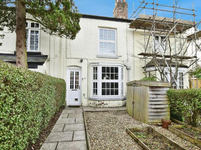 2 bedroom terraced house for sale