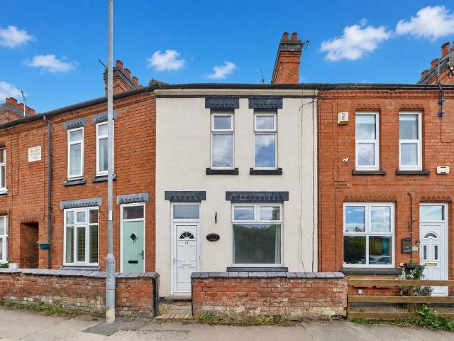 2 bedroom terraced house for sale