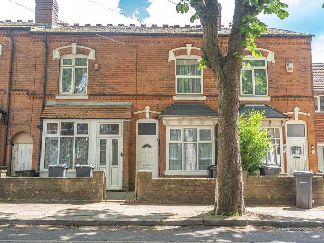 2 bedroom terraced house for sale