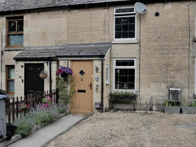 2 bedroom terraced house for sale