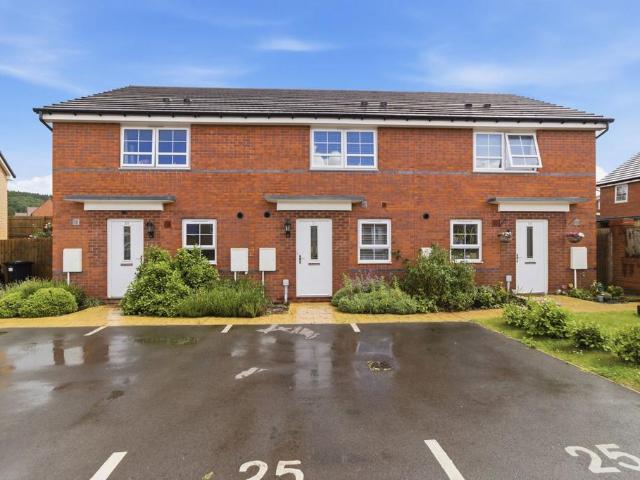 2 bedroom terraced house for sale