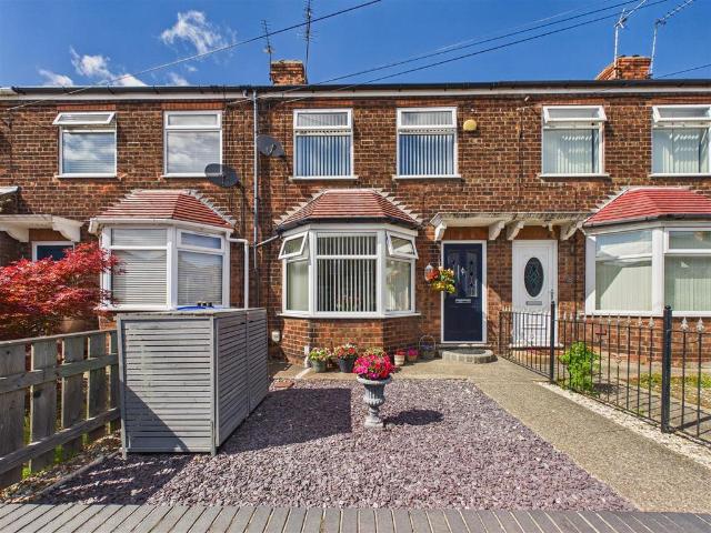 2 bedroom terraced house for sale